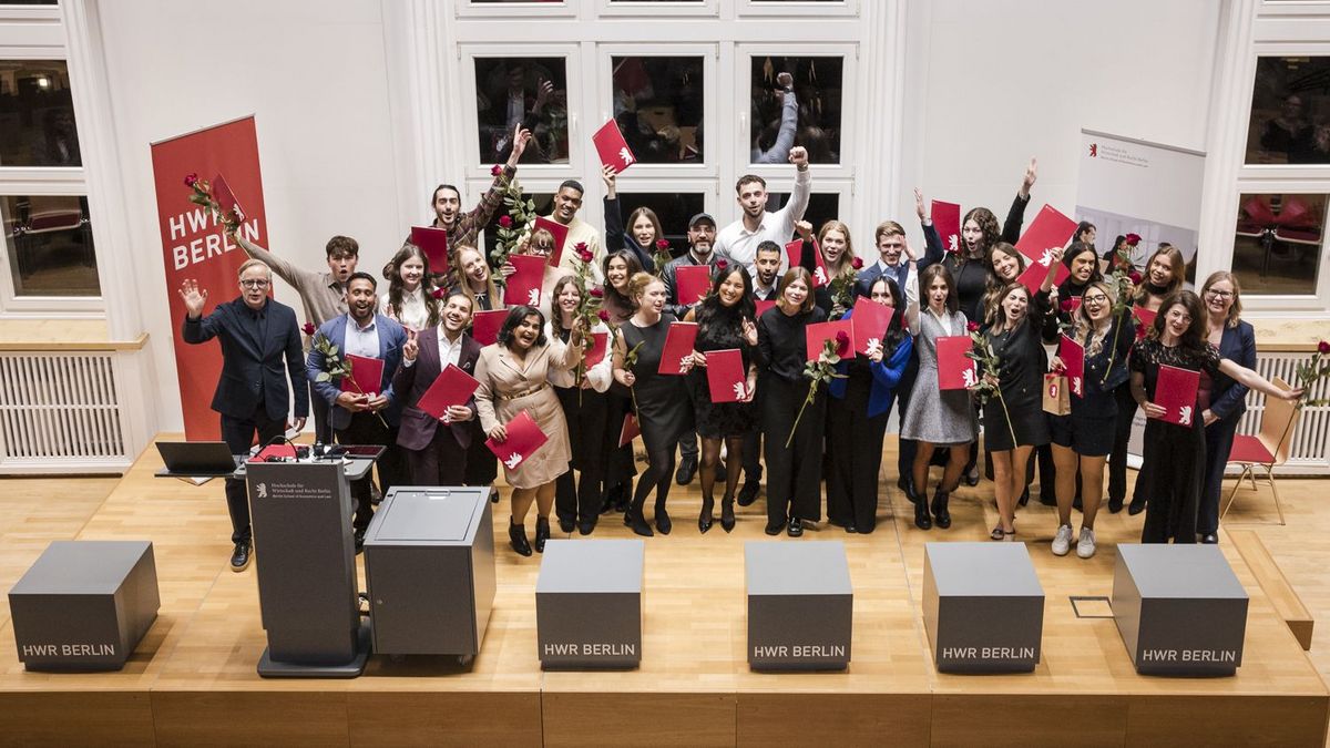 Congratulations to our IBMAN-Graduates | HWR Berlin